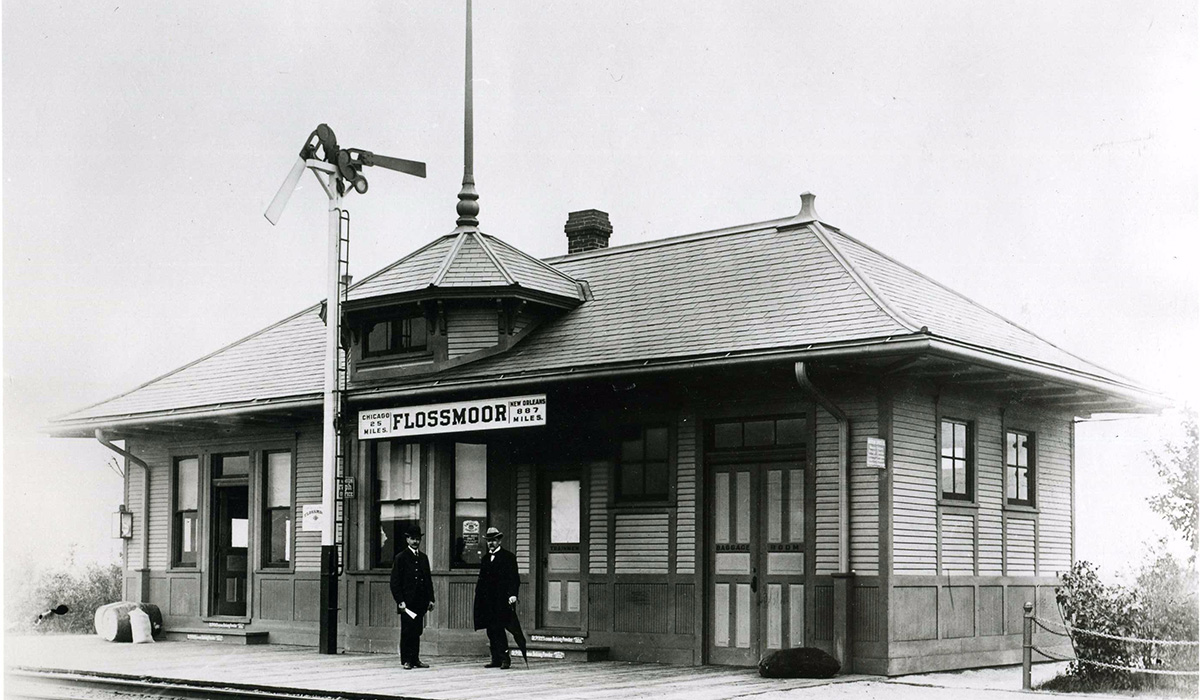 Flossmoor Station: Chugging Along Inside a Historic Chicago Train Station